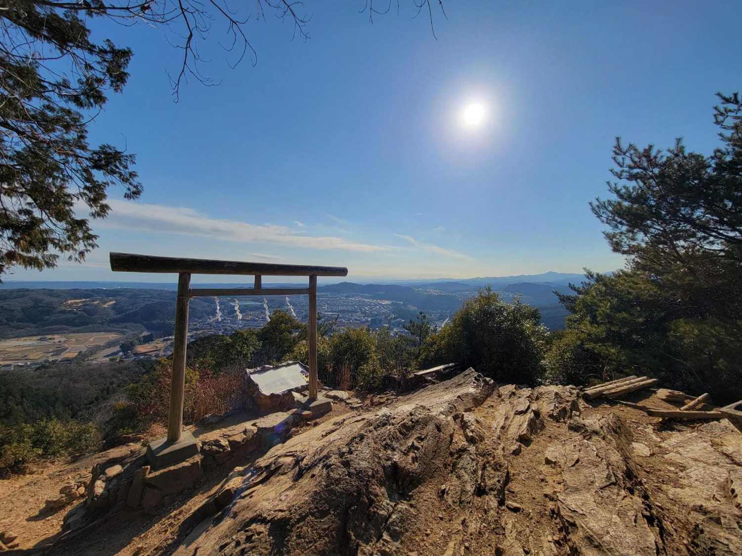 【関東編】晩冬〜早春のおすすめ低山｜YAMAPユーザー登頂者数でみたベスト5 | YAMAP MAGAZINE