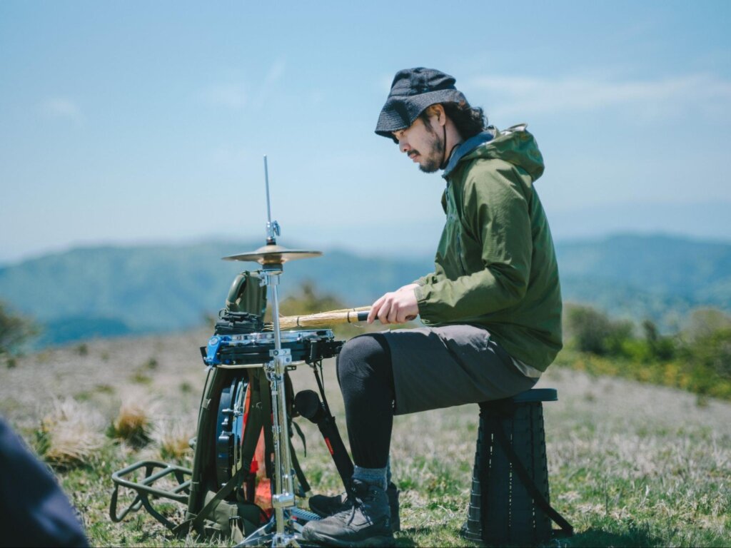 「スーパー登山部」というバンド｜楽器を歩荷して北アルプス・標高2,832mで奏でる自由な音楽 | YAMAP MAGAZINE