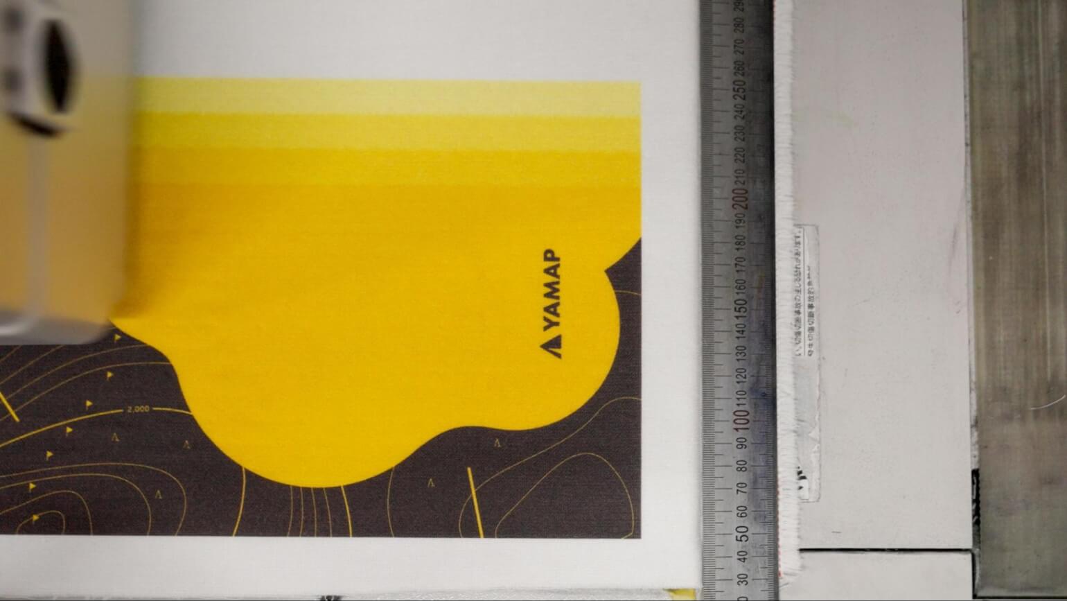 YAMAPマフラータオルが今治とコラボで誕生｜山で活躍、ふんわり肌触りと吸水性【工場取材で魅力に迫る】 | YAMAP MAGAZINE