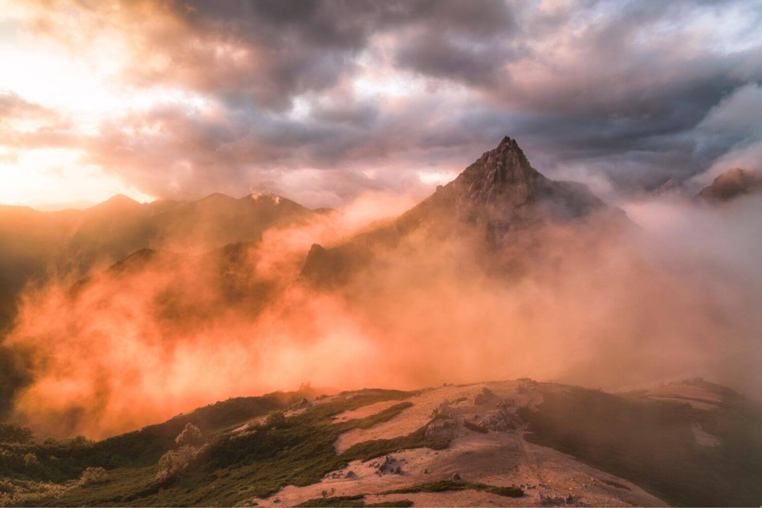 「YAMAPフォトコンテスト2024」の年末開催が決定｜写真家・上田優紀さん審査のスピンオフ企画も予定 | YAMAP MAGAZINE