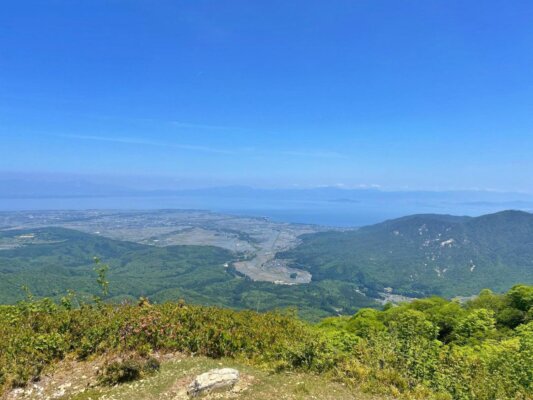 2025年は巳（み）年｜干支の山に登って縁起のいい新年を迎えよう | YAMAP MAGAZINE