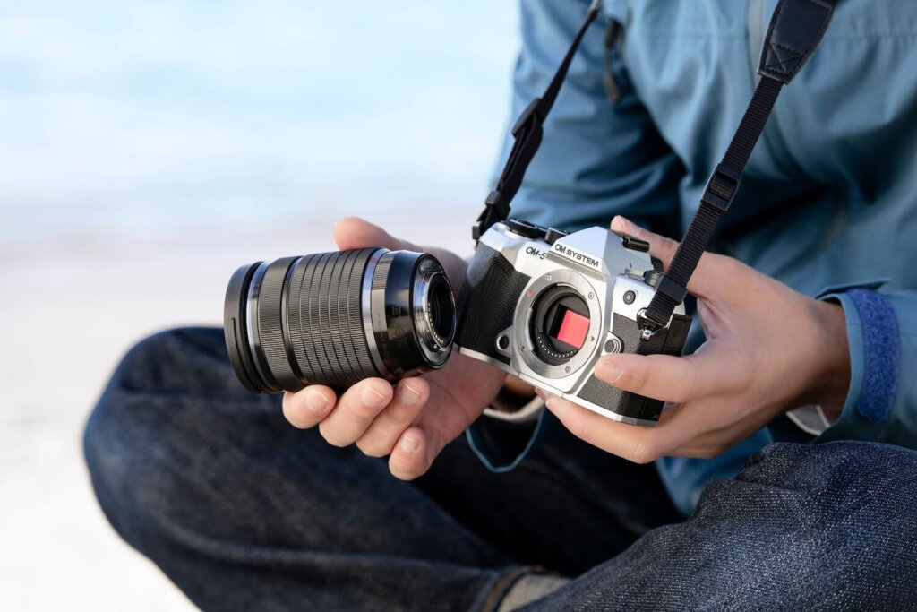 「OM-5 Mark Ⅱ」 登山者に人気のタフな一眼カメラに最新モデル登場！ | YAMAP MAGAZINE