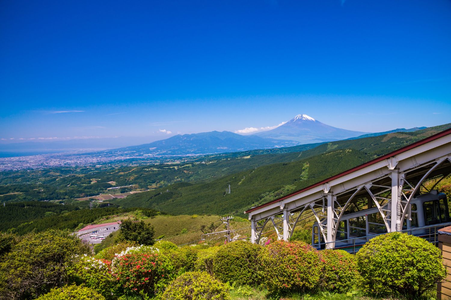 つらくない「フラット登山」に脚光｜膝にやさしく、自然とつながる【コースガイド30選】 | YAMAP MAGAZINE
