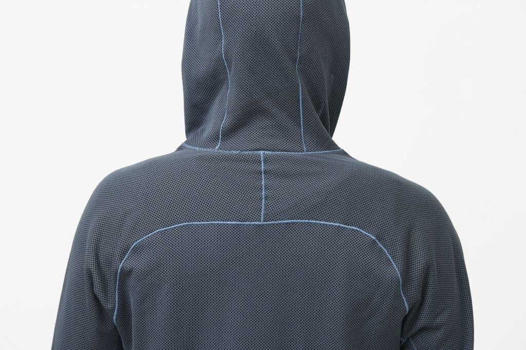 登山者注目「進化型オクタ」を体感せよ｜MHWの新型「エアメッシュ」 | YAMAP MAGAZINE